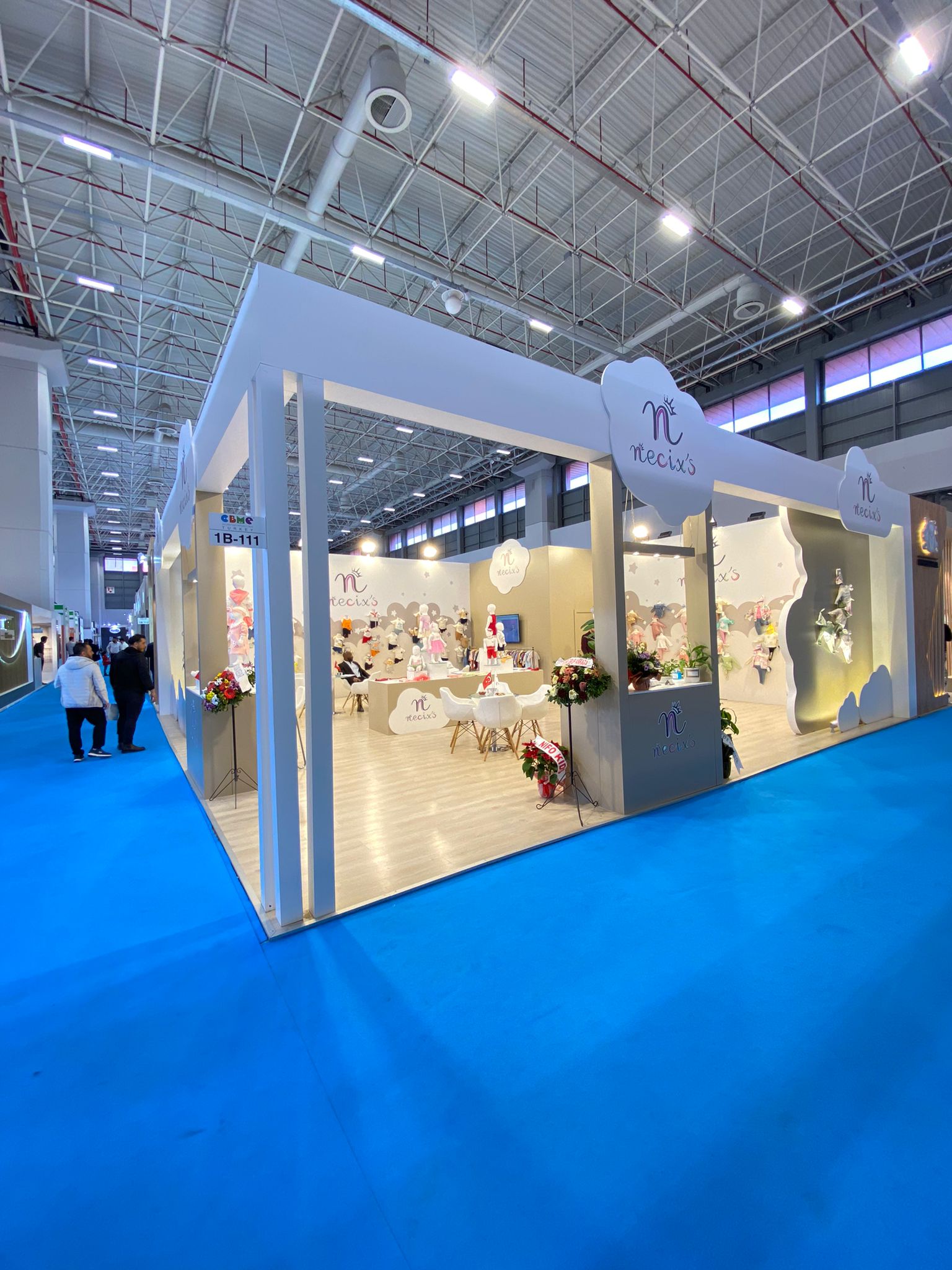 Fuar Standı ve Uygulama Hizmeti - "Kendine Demokrat" Olmayan Haberler